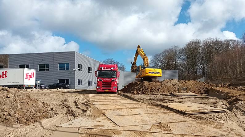 Construction of a new production hall - SEMI STAAL A/S